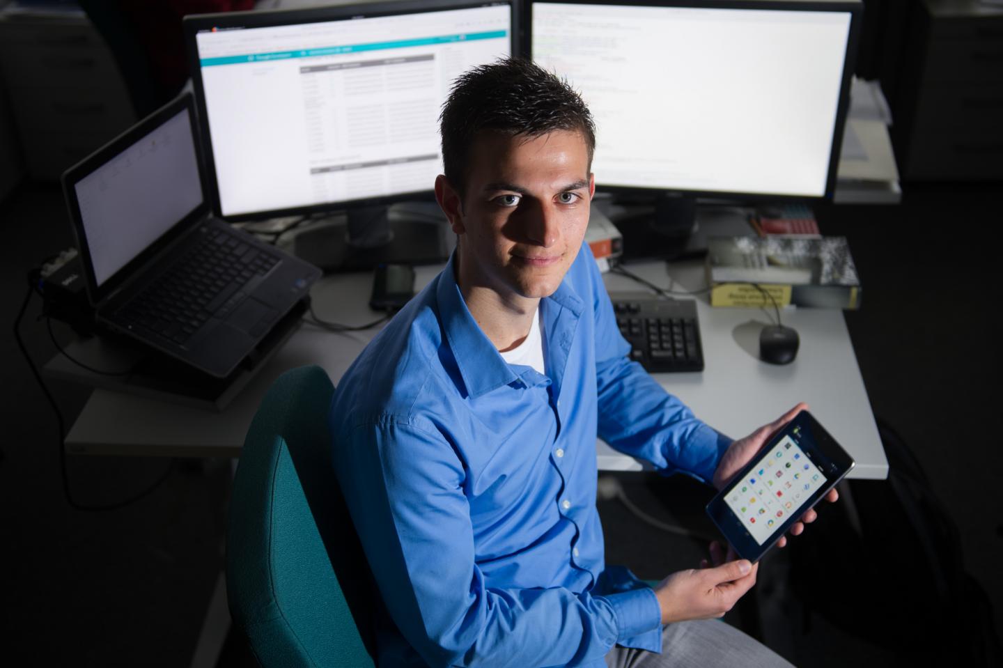 Android smartphone data spies exposed like bank robbers | EurekAlert!