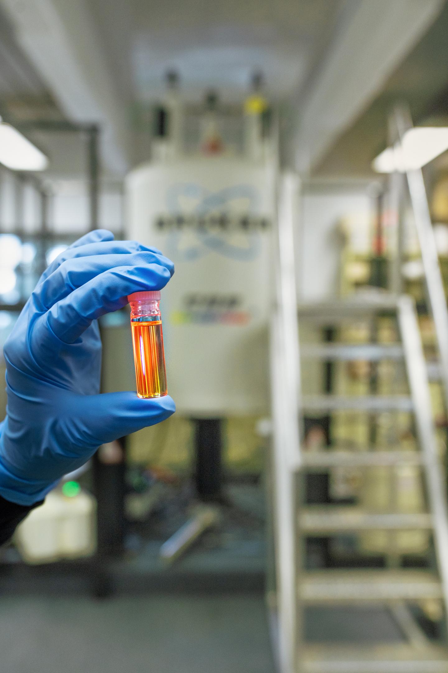 Understanding the (ultra-small) structure of silicon nanocrystals ...